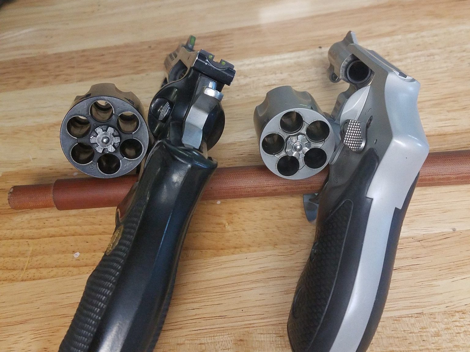 How to Choose the Best Handgun for a Beginner - Hold Right Edge